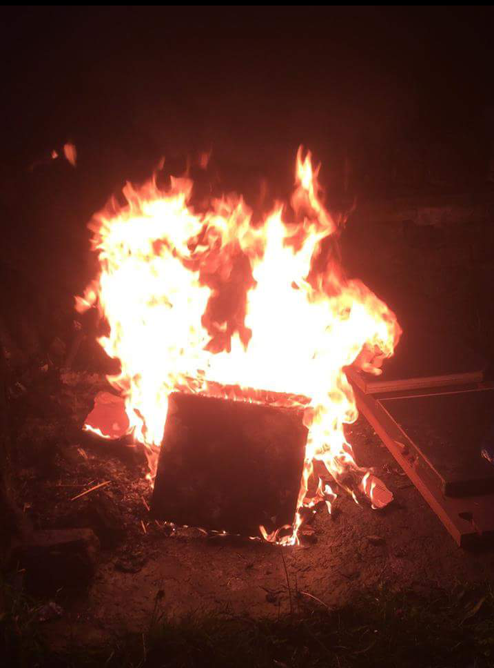 Freemasonry Apron and Regalia burned in the Fire With Demon ...